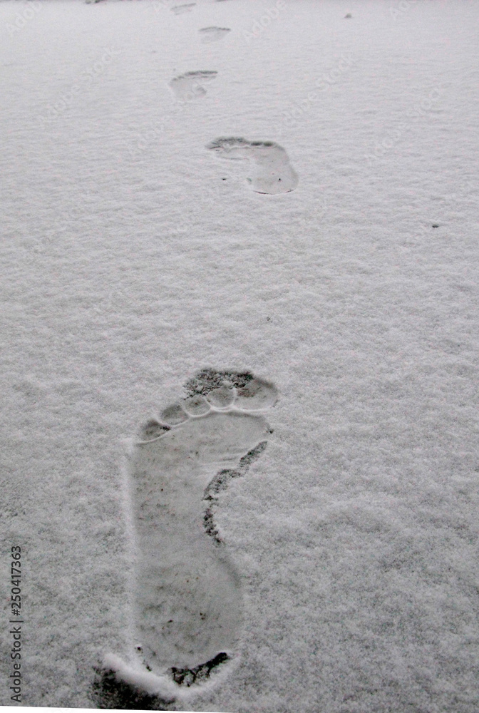 barfuss im schnee Stock Photo | Adobe Stock