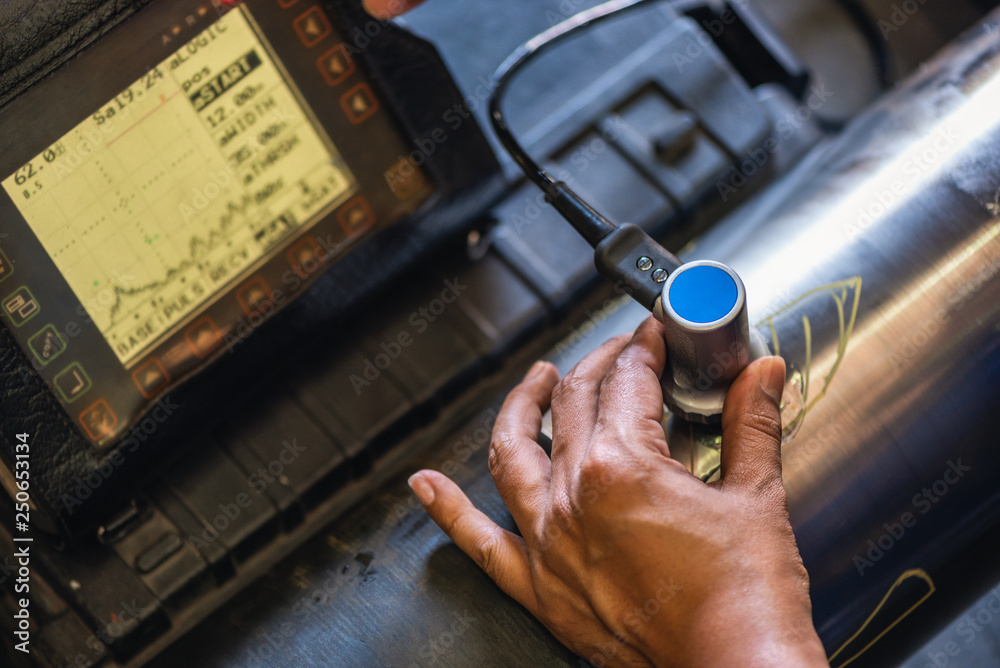 Ultrasonic test to detect imperfection or defect of round bar steel raw ...