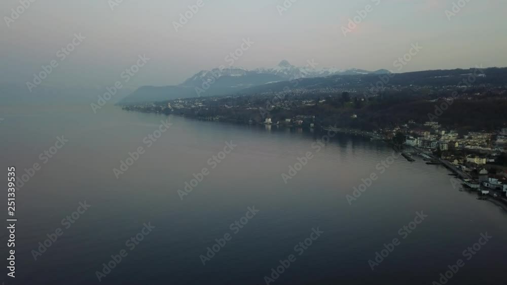 Vue aérienne sur la ville d'Evian et sur le lac Léman Stock Video ...