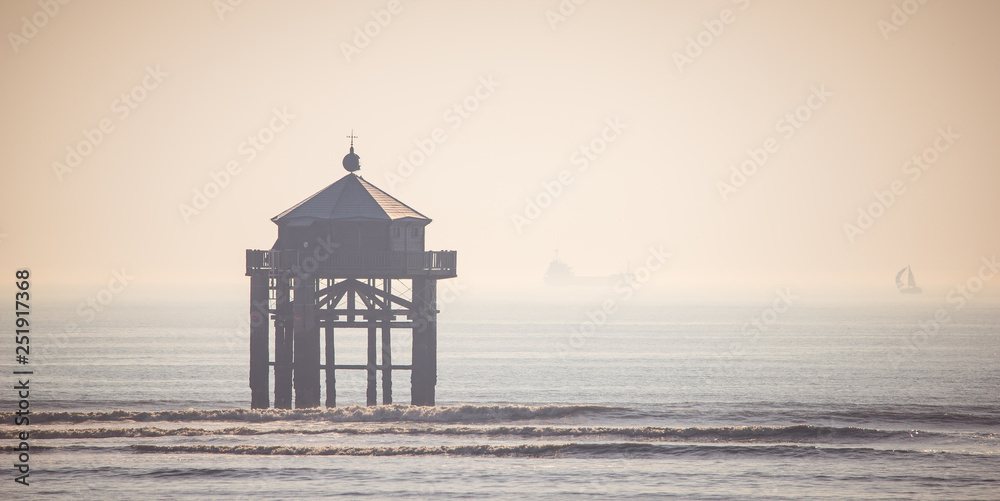 Phare du bout du monde port des Minimes La Rochelle Charente Maritime ...