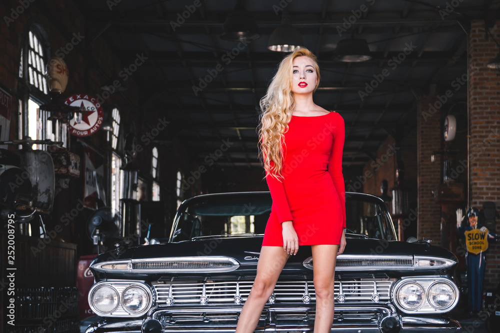Car Shows For Girls Posing