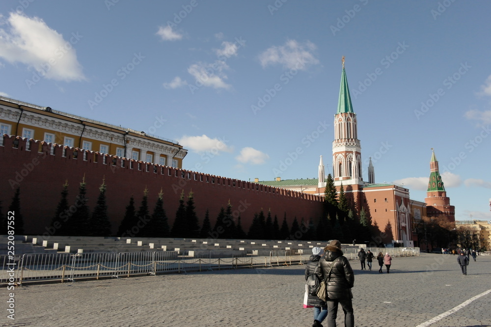 Poster Kremlin wall on red square in Moscow – Wall Art | UkPosters