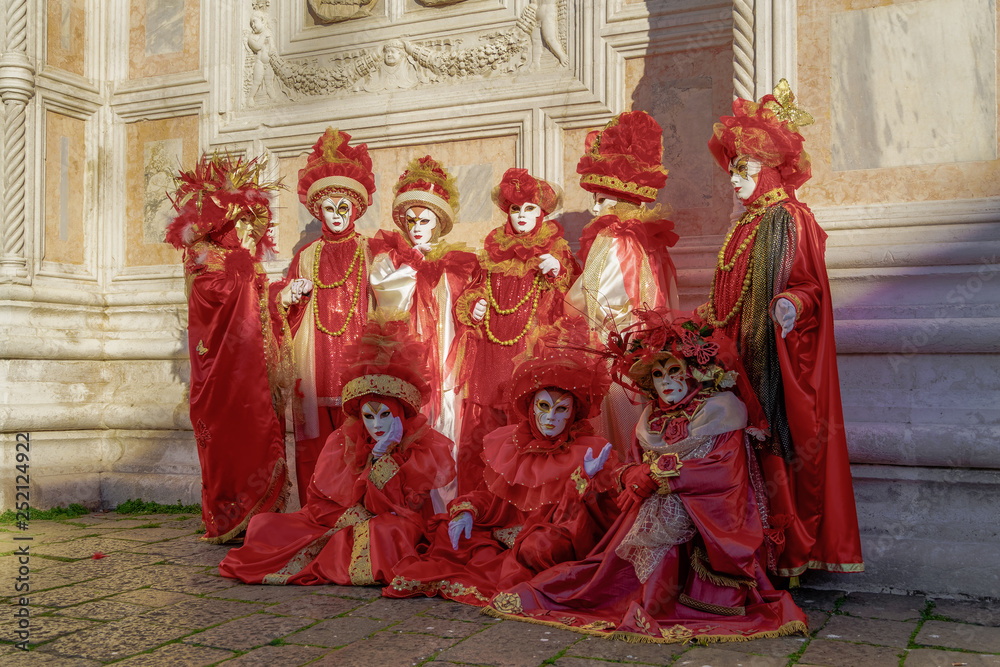 Venice, Italy Carnival mask and costume poses in Campo San Zaccaria ...