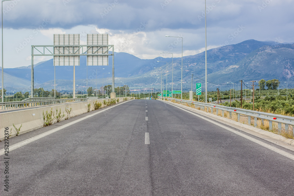 empty highway car road way infrastructure concept symmetry photo in ...