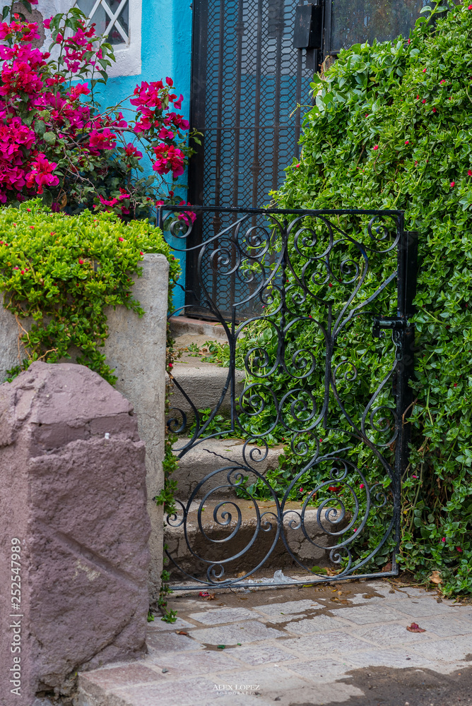 barandas epoca colonial Stock-Foto | Adobe Stock