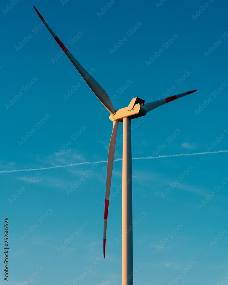 Windrad in Nahaufnahme Stock Photo | Adobe Stock