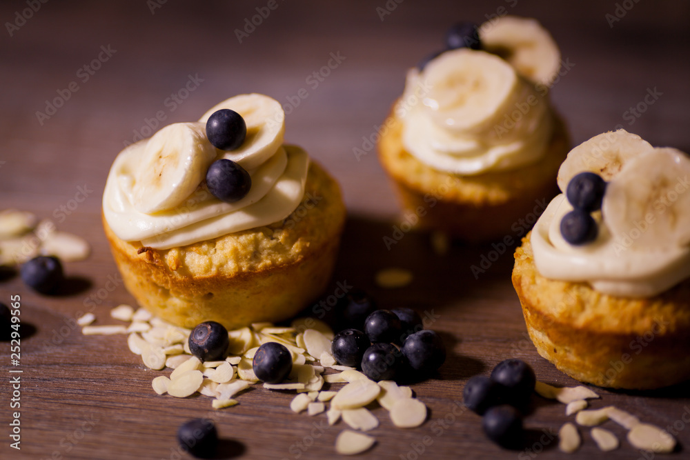 postre Stock Photo | Adobe Stock