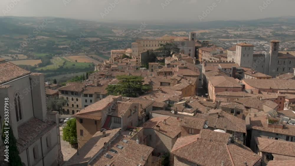 Todi, A Beautiful old Italian Hillside town, roman and Medieval history ...