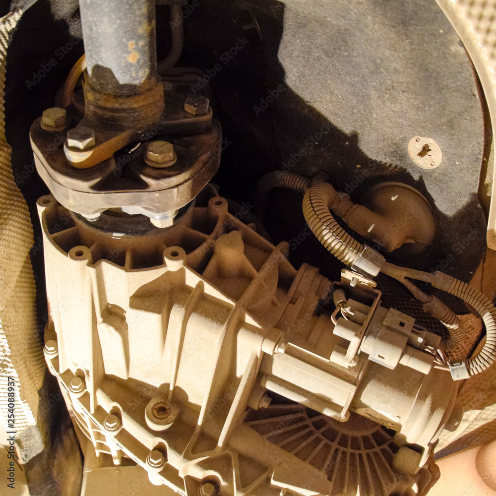 Reducer of torque transmission to the rear axle of the car. Car service ...