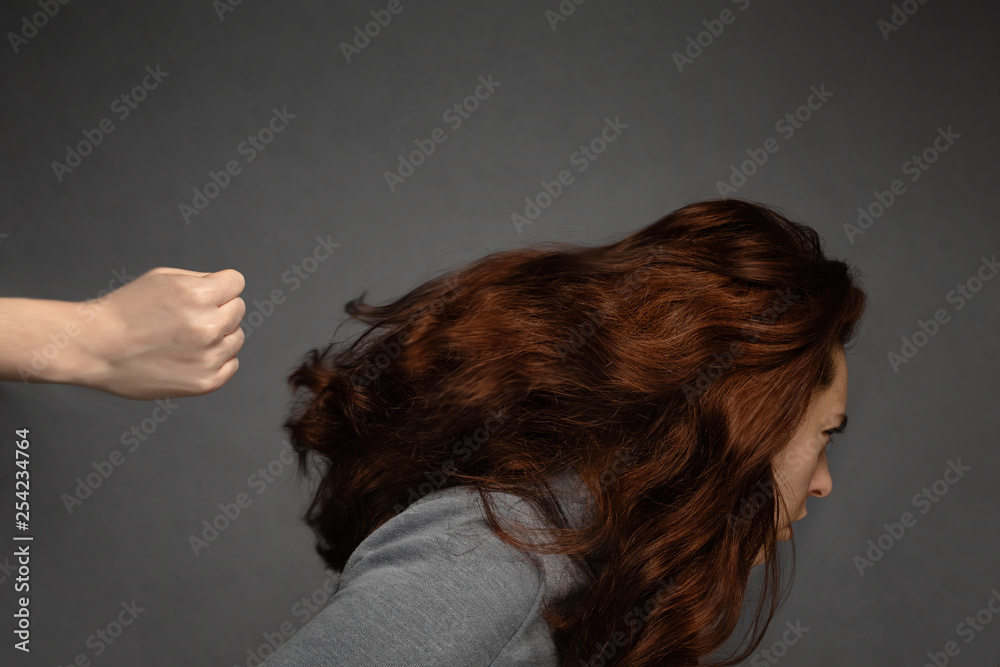 A woman's fist hits a woman in the head. Problems of mutual ...