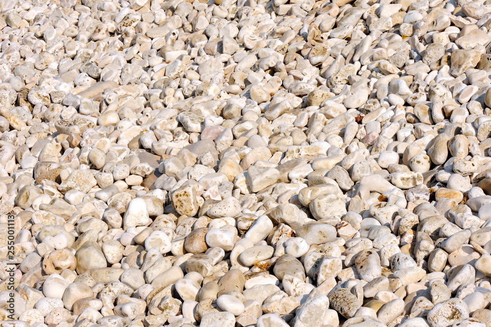 grober Kies am Strand, Istrien, Kroatien Stock Photo | Adobe Stock