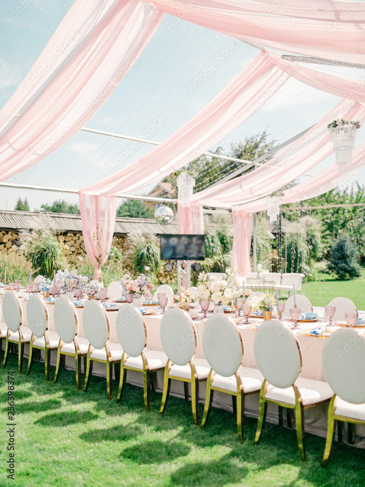 Table setting at a luxury wedding reception. Outdoor wedding Stock ...