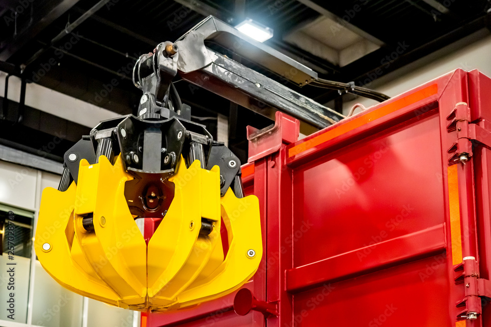 Machines for the export of scrap metal. Specialist technique. Machine ...