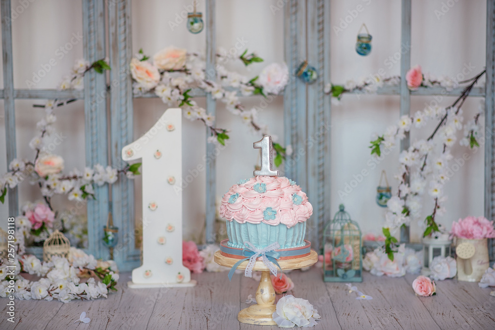 My first cake! The most delicious and beautiful cake for the first year ...