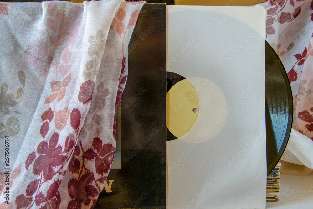 Música vintage en formato long play de vinilo iniciada en el siglo ...