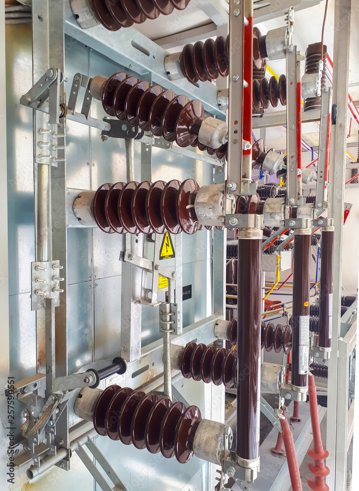 High voltage transformer with electrical insulation and electrical ...