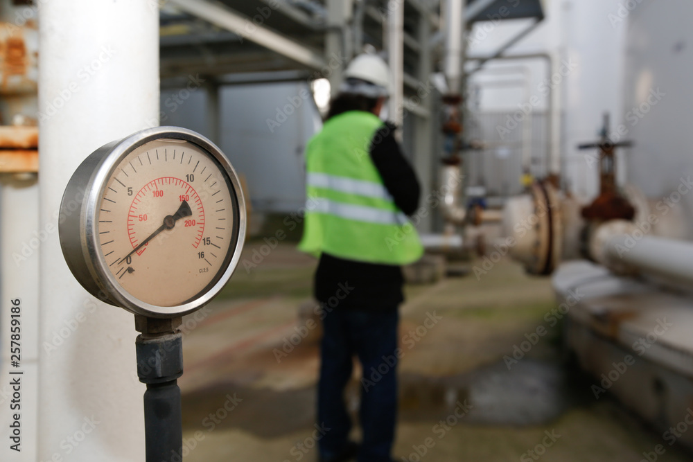Pressure gauge in gas plant - Measuring gas pressure - pipe and valve ...