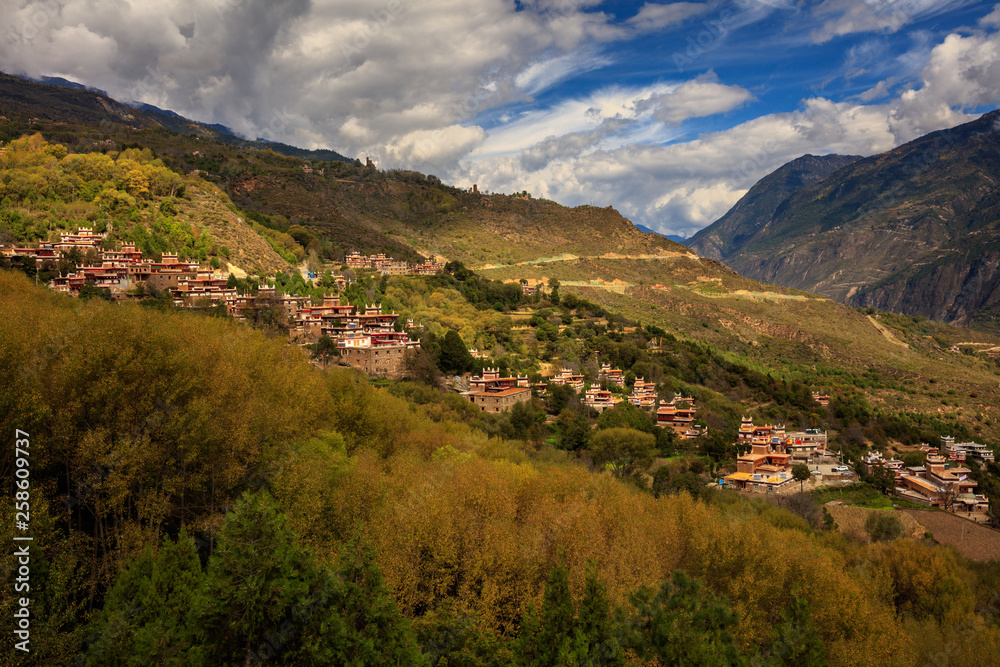 Danba County, Sichuan Province China. Zhonglu Township, Architectural ...
