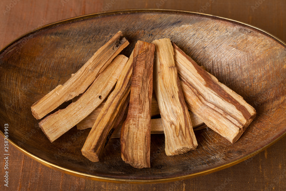 Bursera graveolens, known in Spanish as Palo Santo ("holy wood") is a ...