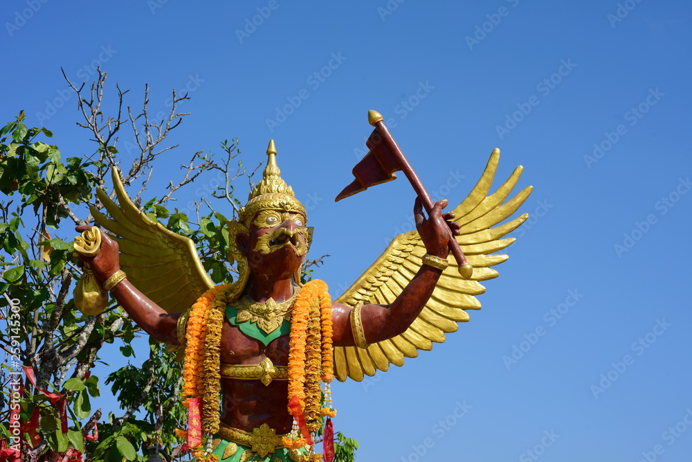 Statue of Krut at the Brahma Court Places to worship Thai people Is the ...