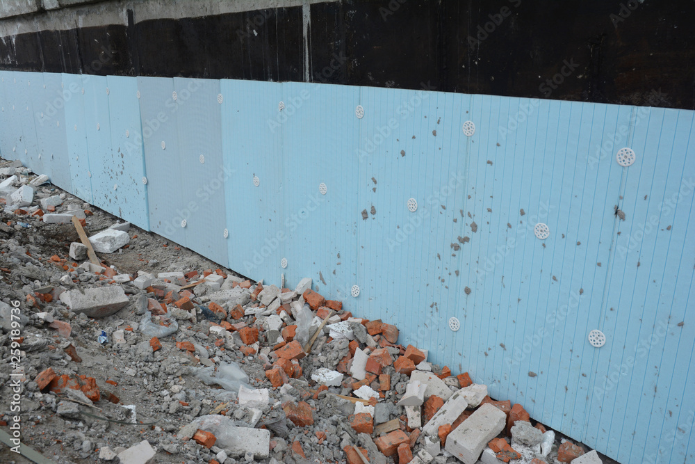 Basement rigid insulation details with damp proofing. House foundation ...