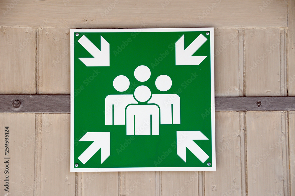 Schild Treffpunkt Stock Photo | Adobe Stock