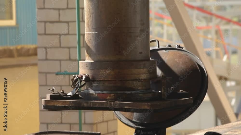 Loading stands racks for filling rail tank cars. Device for pressurized ...