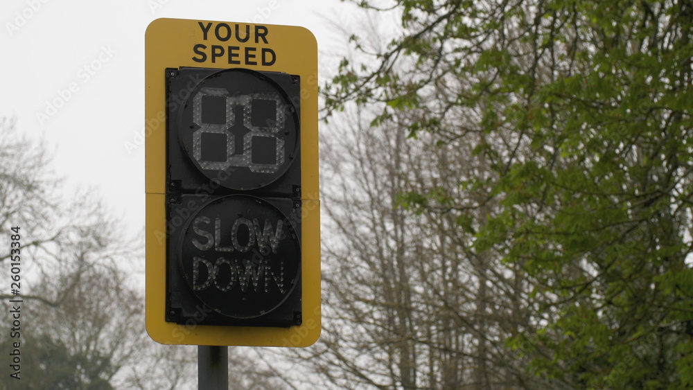 speed indicator display activated by vehicles passing and flashing your ...