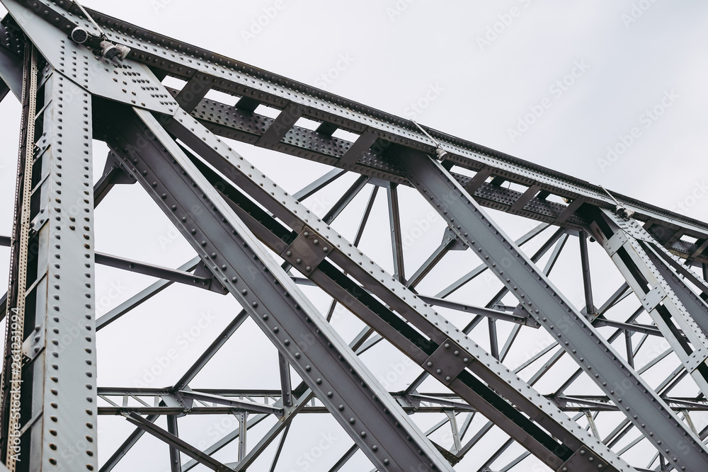 Structure de pont métallique Stock Photo | Adobe Stock