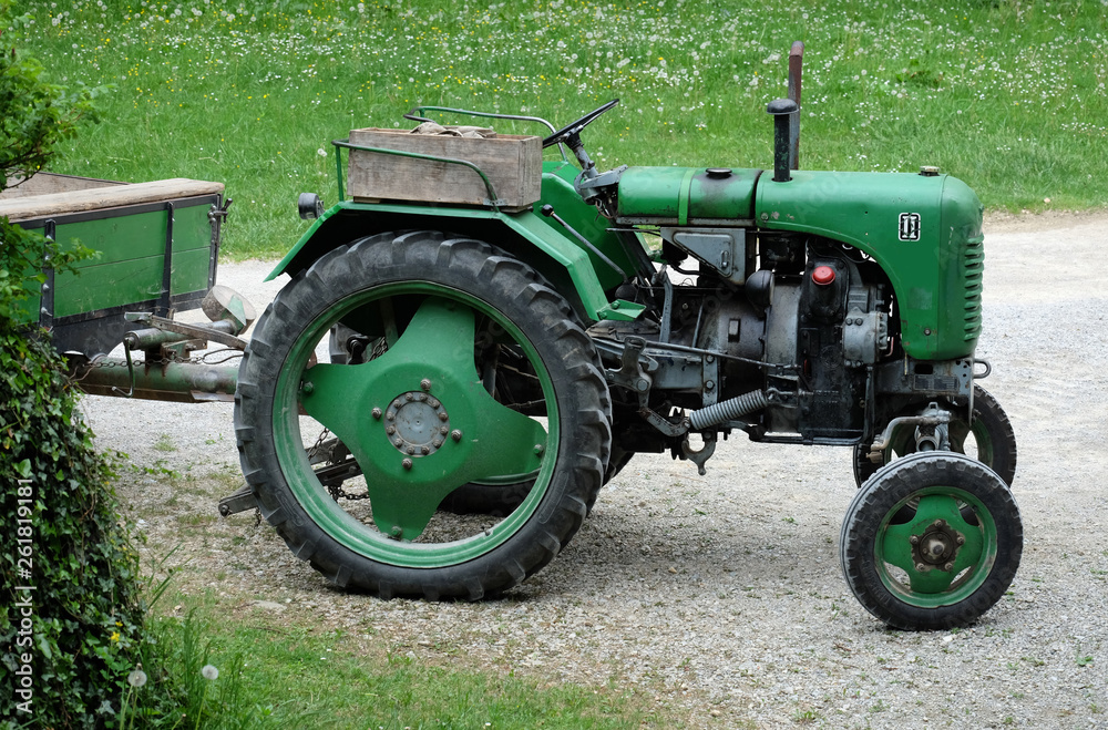 STEYR 15 . TRAKTOR . SCHLEPPER Stock Photo | Adobe Stock