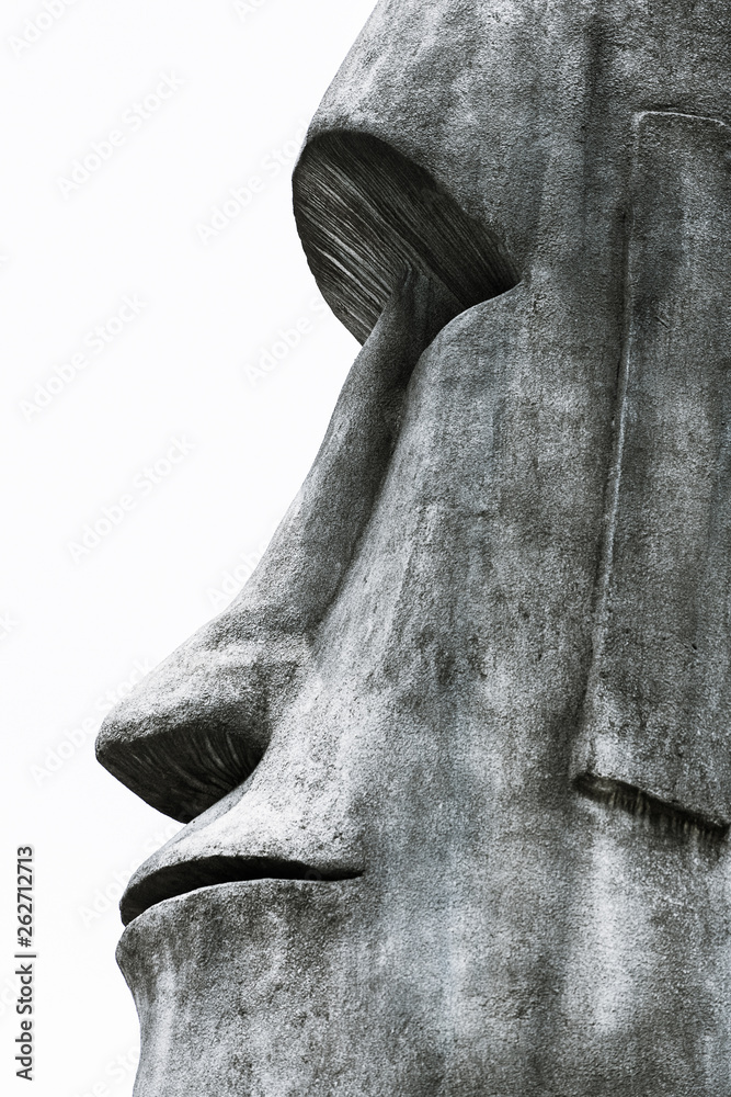 Moai are monolithic human figures carved by the Rapa Nui people on ...