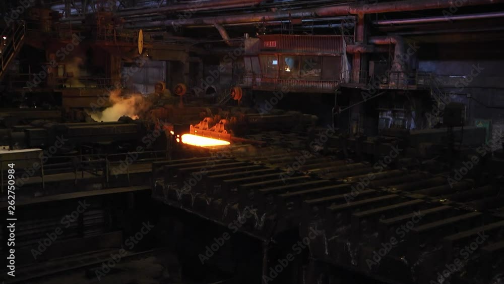 Steel plant, production of steel sheets, transportation of hot sheets ...