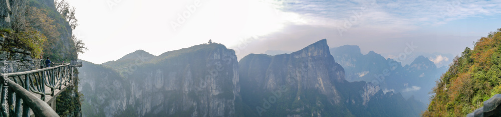 Walkway balcony on the Tianmen mountain cilff with beautiful White ...