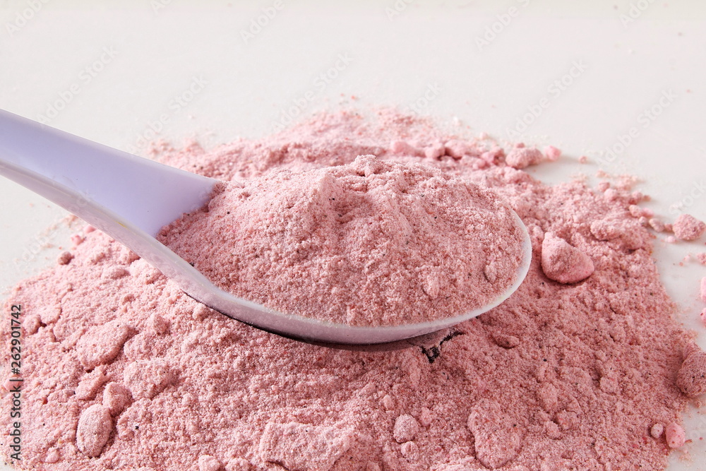 fine natural mineral Himalayan pink rock Salt also known as black salt ...