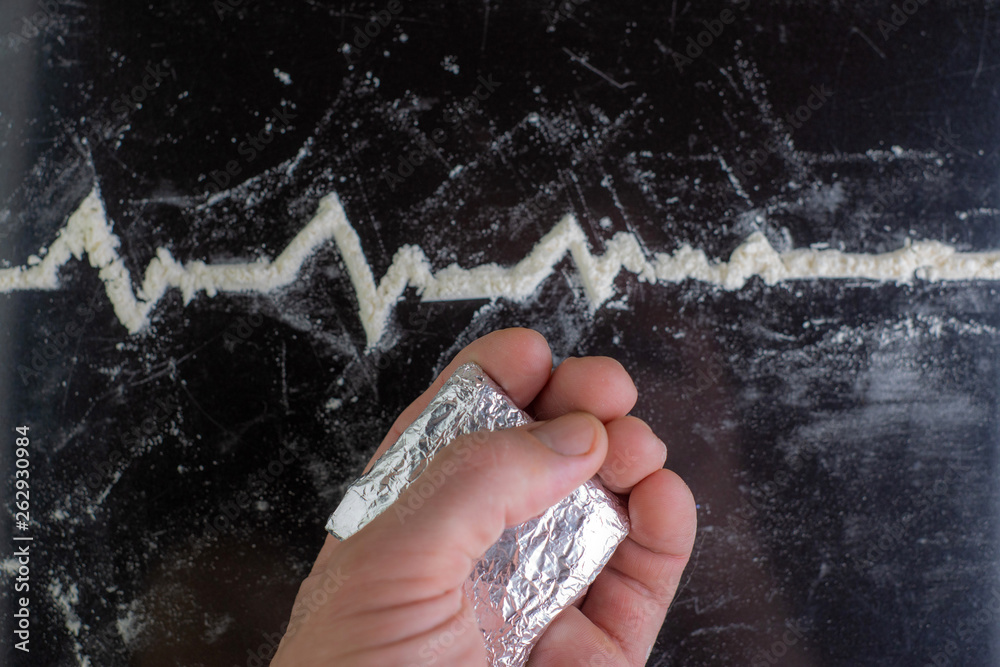 the clinical picture of a drug overdose: the packing of heroin in the ...