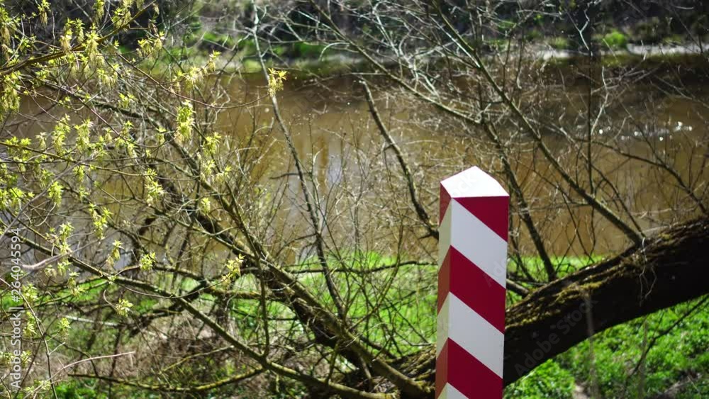 Video „Border pillar on the line between the Ukrainian-Polish border ...