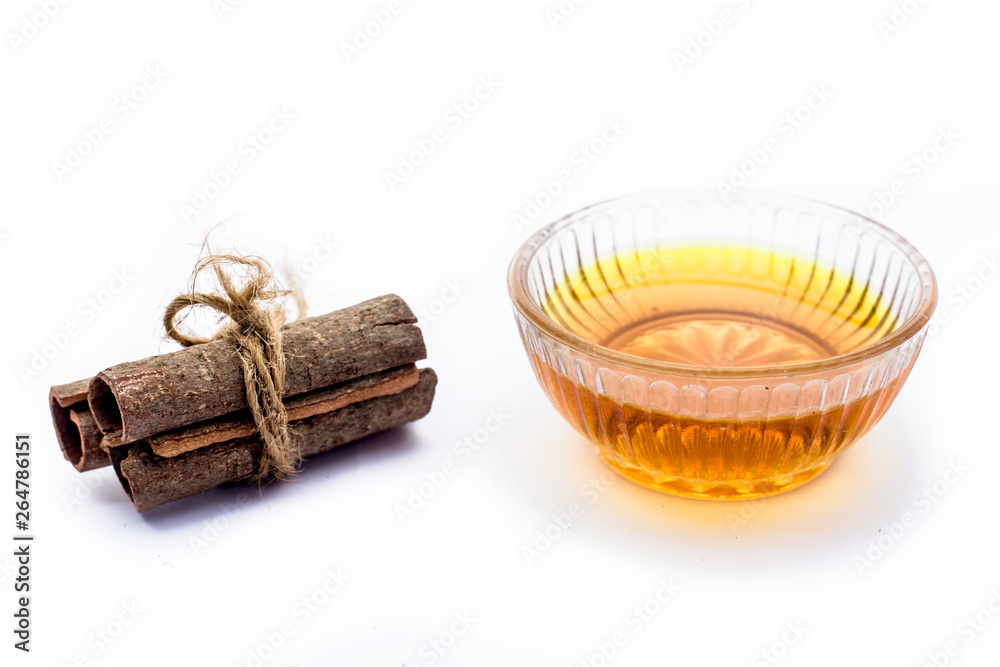 Cinnamon face pack isolated on white i.e. Cinnamon or tej powder well ...