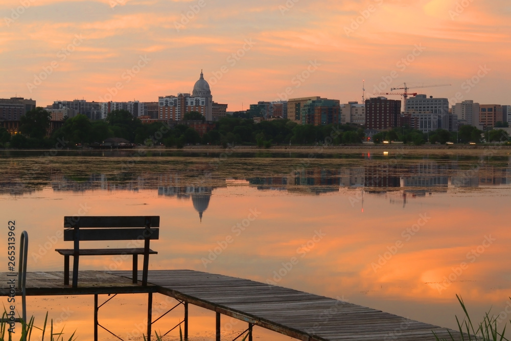 Madison downtown skyline with Wisconsin State Capitol building dome ...