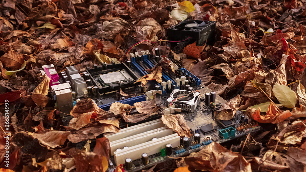 Thrown to the dump because of a breakdown of the computer motherboard ...