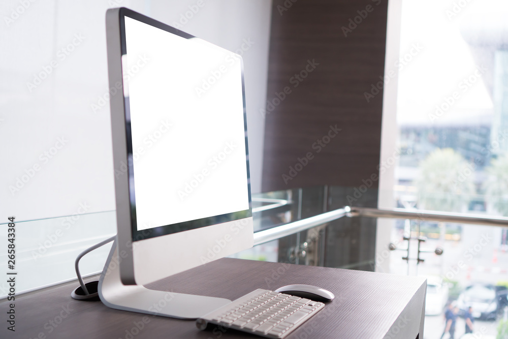 Pc or desktop computer monitor mockup with white blank screen, keyboard ...