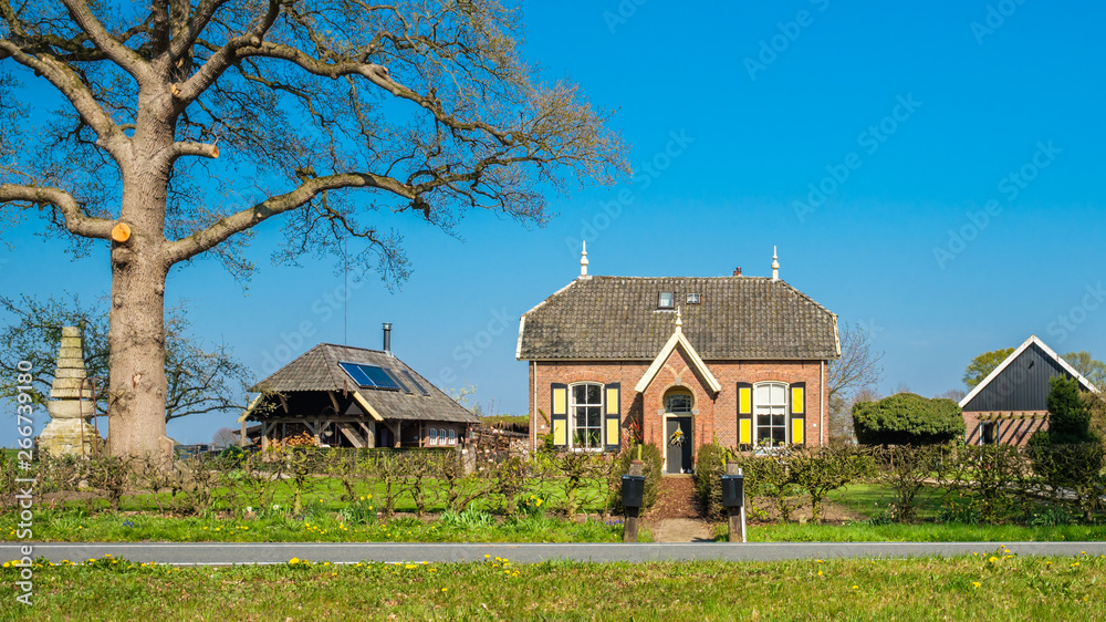 Encountering a gorgeous Dutch traditional farmhouse when walking the ...
