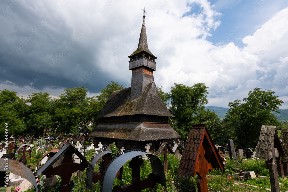 Foto de Ieud, Maramures, Romania - July 9, 2018: Ieud Hill Church and ...