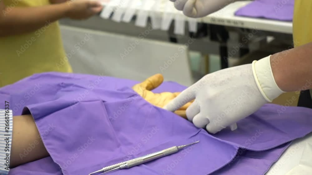 Trigger finger operation. Medical treatment , Digital flexer ...