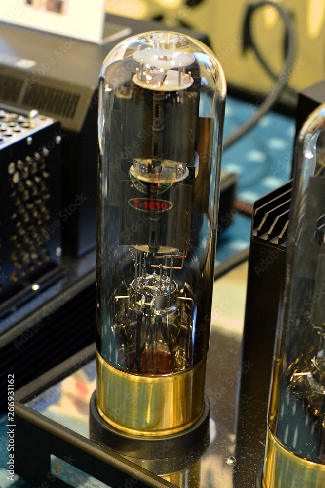 Power big electronic Vacuum tube amplifier. Stock-Foto | Adobe Stock