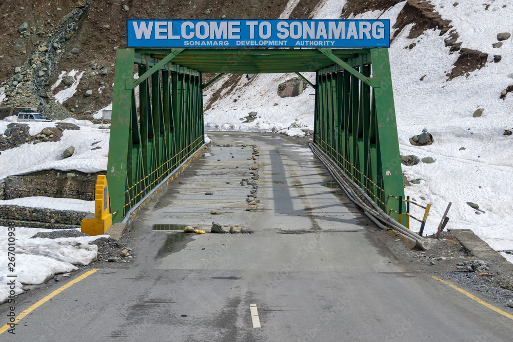 Welcome sign to Sonamarg on Sitkari old steel structures green bridge ...