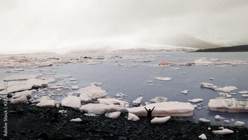 lodowiec lód góra lodowa islandia roztopienie lodowce globalne ...