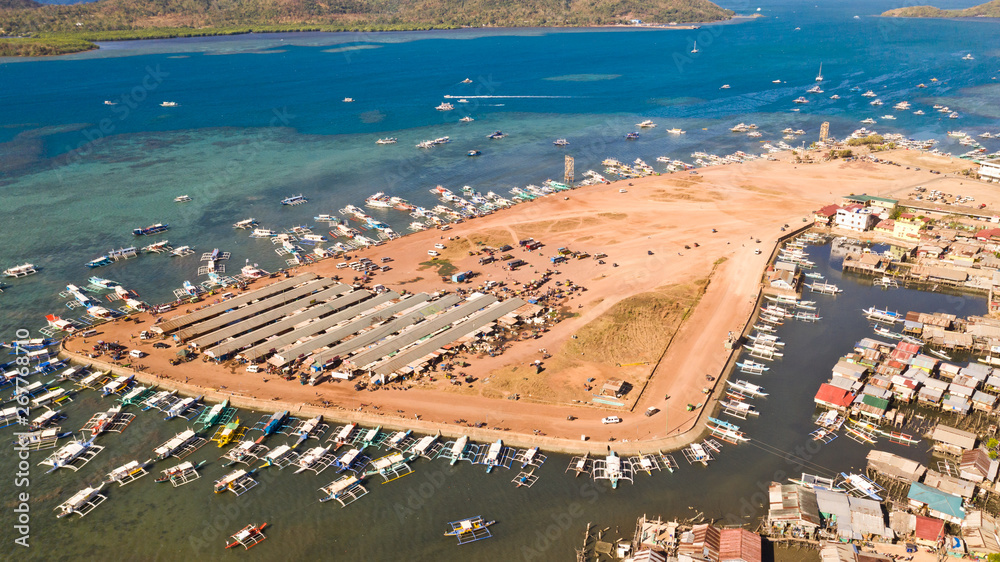 Berth with boats in the town of Coron. Palawan. Philippines.Coron ...