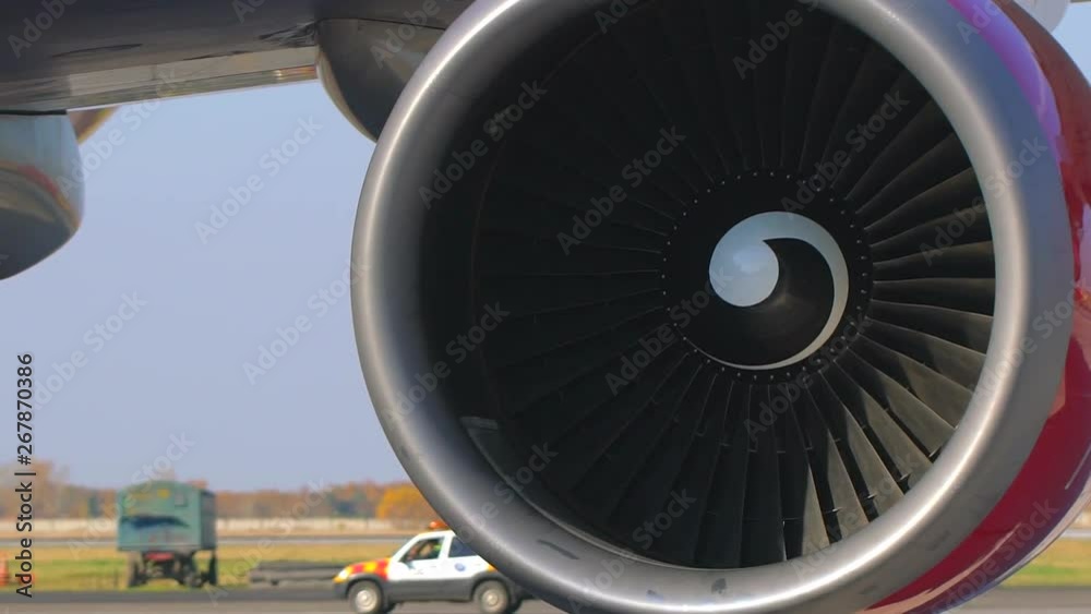 Wideo Stock: Jet turbine turbo engine engine blades front-end fan of ...