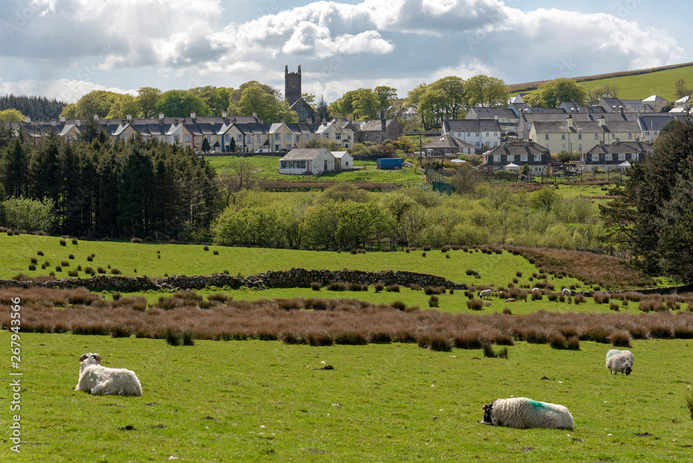 Foto de Princetown, Devon, England UK. May 2019. The village of ...