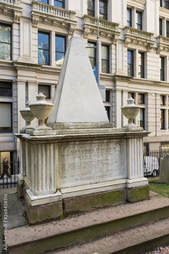 The grave of Alexander Hamilton at the Trinity Church Cemetery in New ...